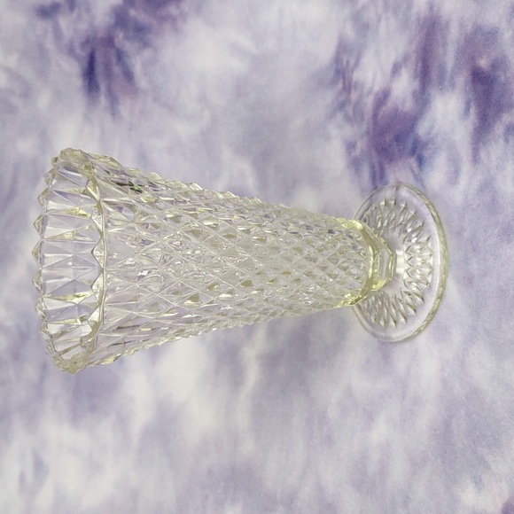 Indiana Glass | Accents | Vintage Indiana Glass Vase | Poshmark